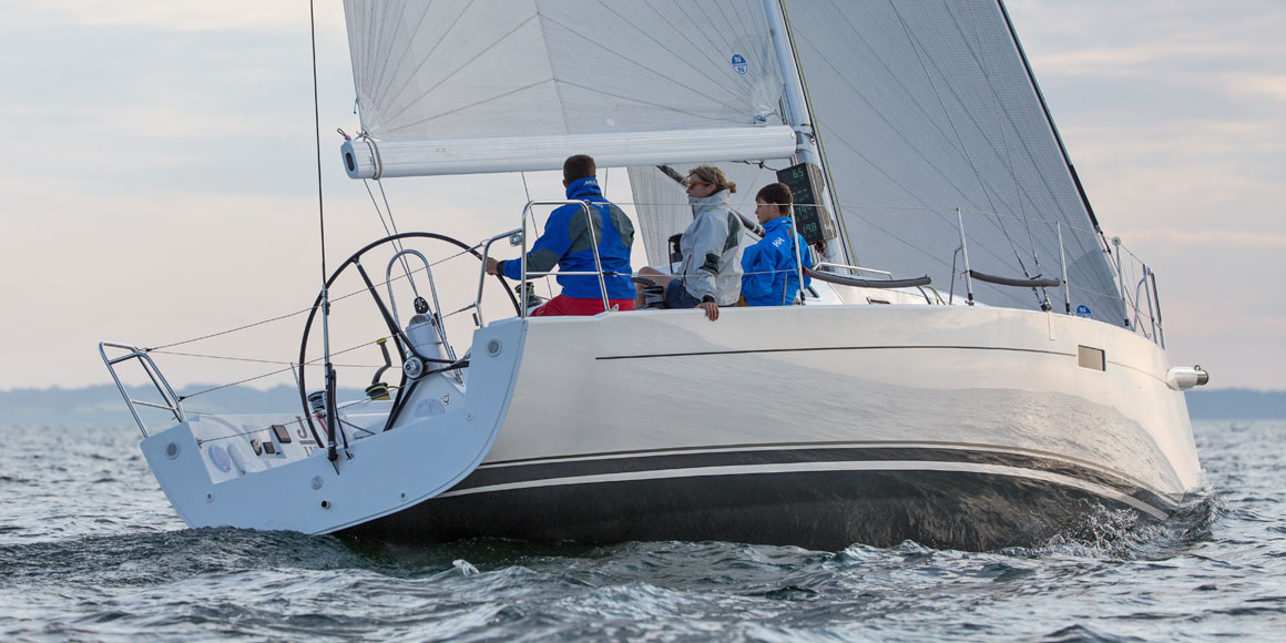 J/112E Offshore High-Performance 36 ft cruiser racer sailboat