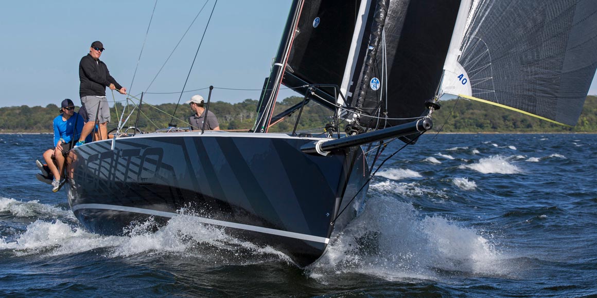 J/121 Offshore High-Performance 41 ft sailboat