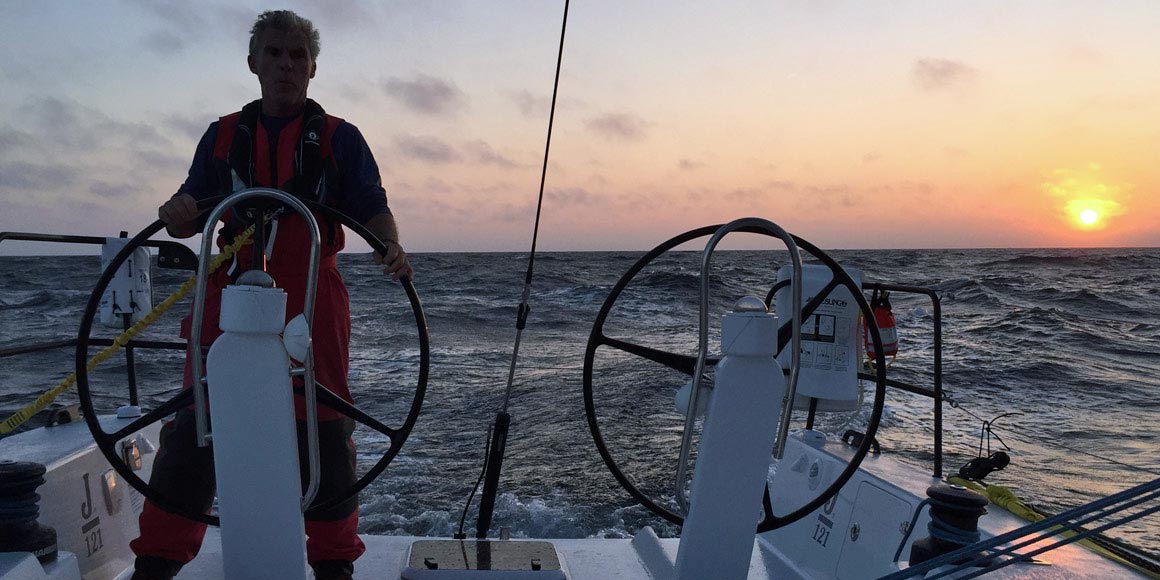 J/121 Offshore High-Performance 41 ft sailboat