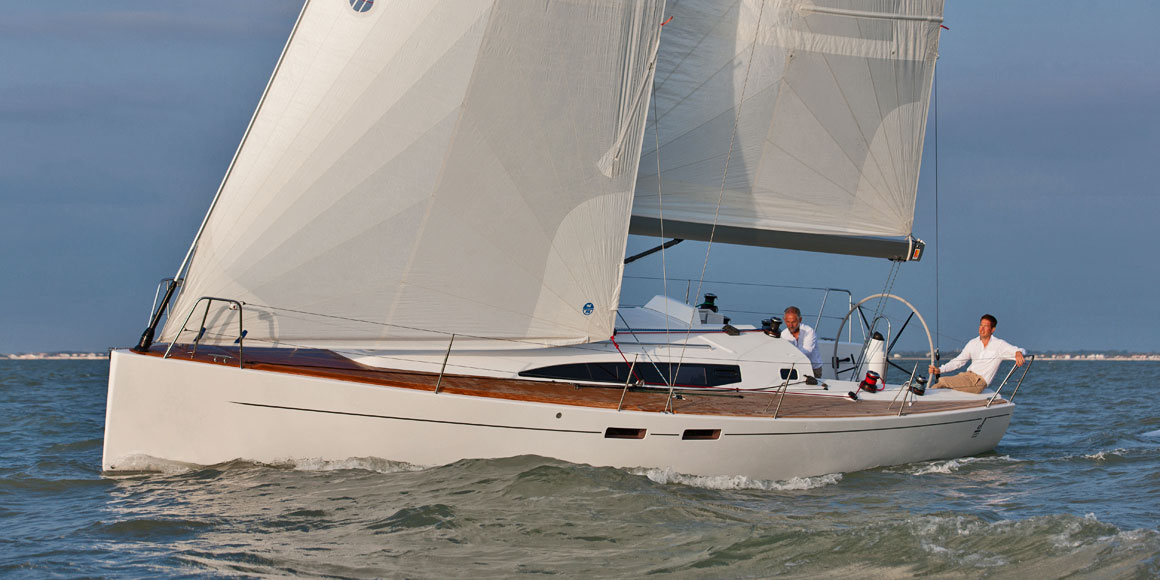 J/122E Offshore High-Performance 41 ft cruising racing sailboat