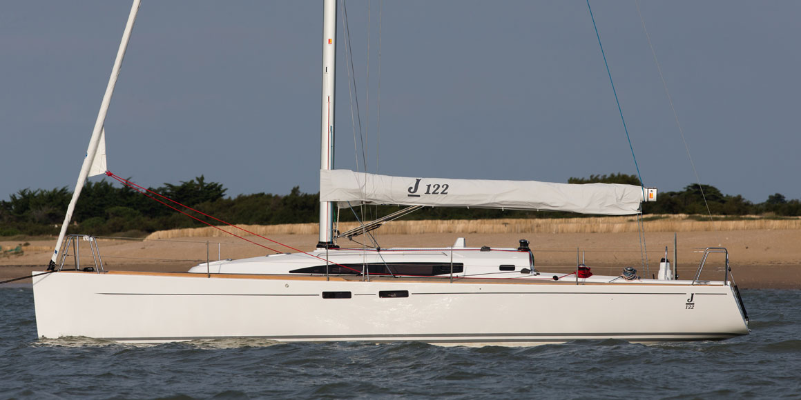 J/122E Offshore High-Performance 41 ft cruising racing sailboat