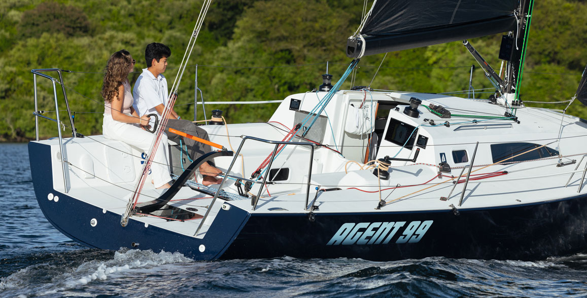 J/99 Speedster- A Family Friendly High-Performance 32 ft sailboat